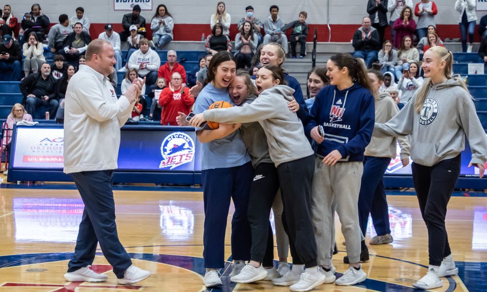 Jets earn MIAA tourney berth one year removed from one-win season ...