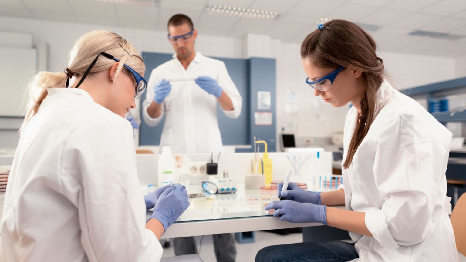 5 reasons why a master's in biomedical science boosts your med school ...